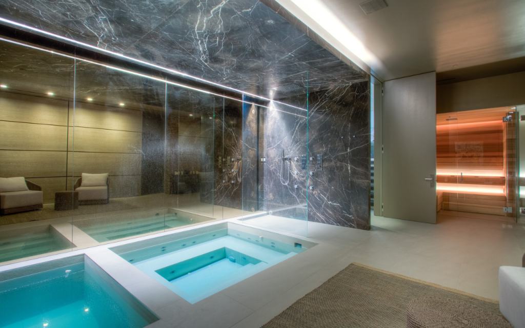 Custom Tiled Spas in Colorado | Colorado Poolscapes